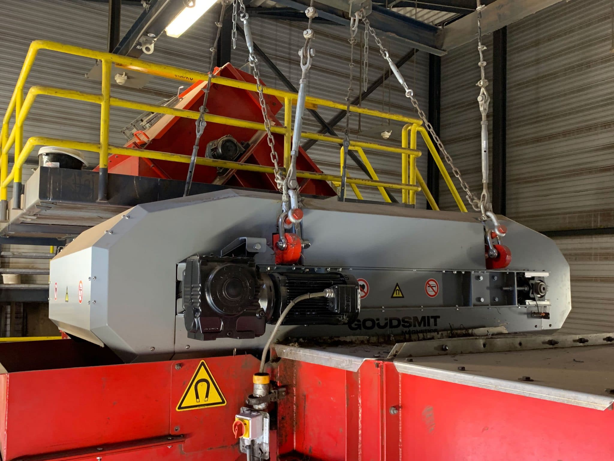 Permanent Overband Magnet Performs As Electromagnet