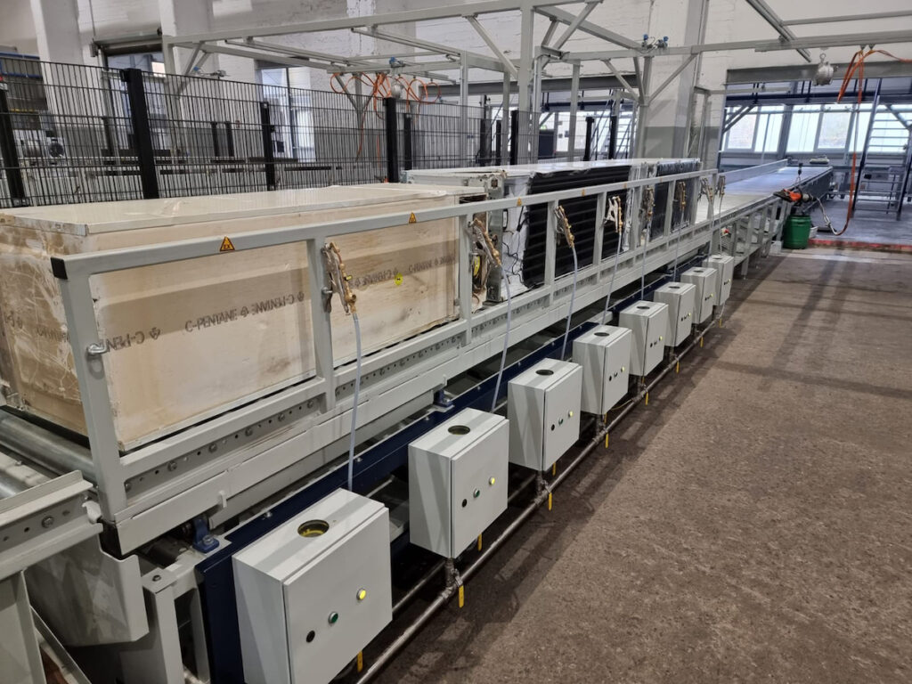 Automatic Extraction System Enables Efficient Disposal of Harmful ...