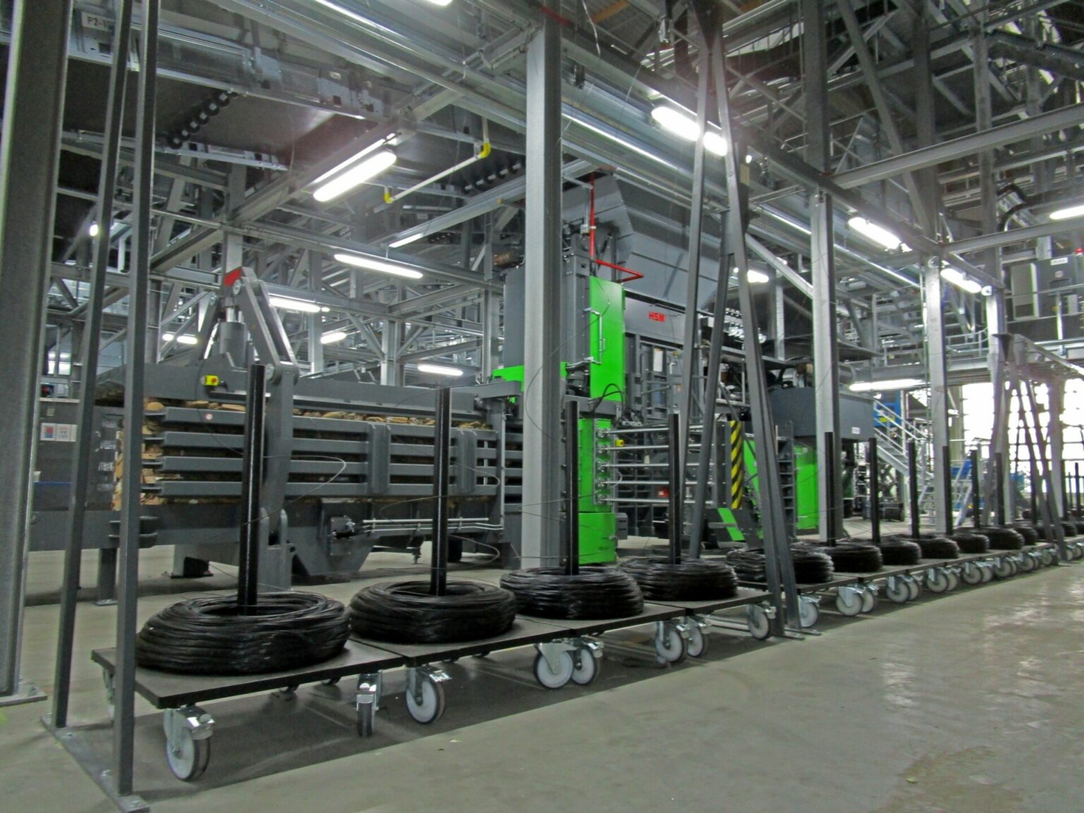 Flexibility is The Key: Horizontal- or Cross Strapping as Required ...